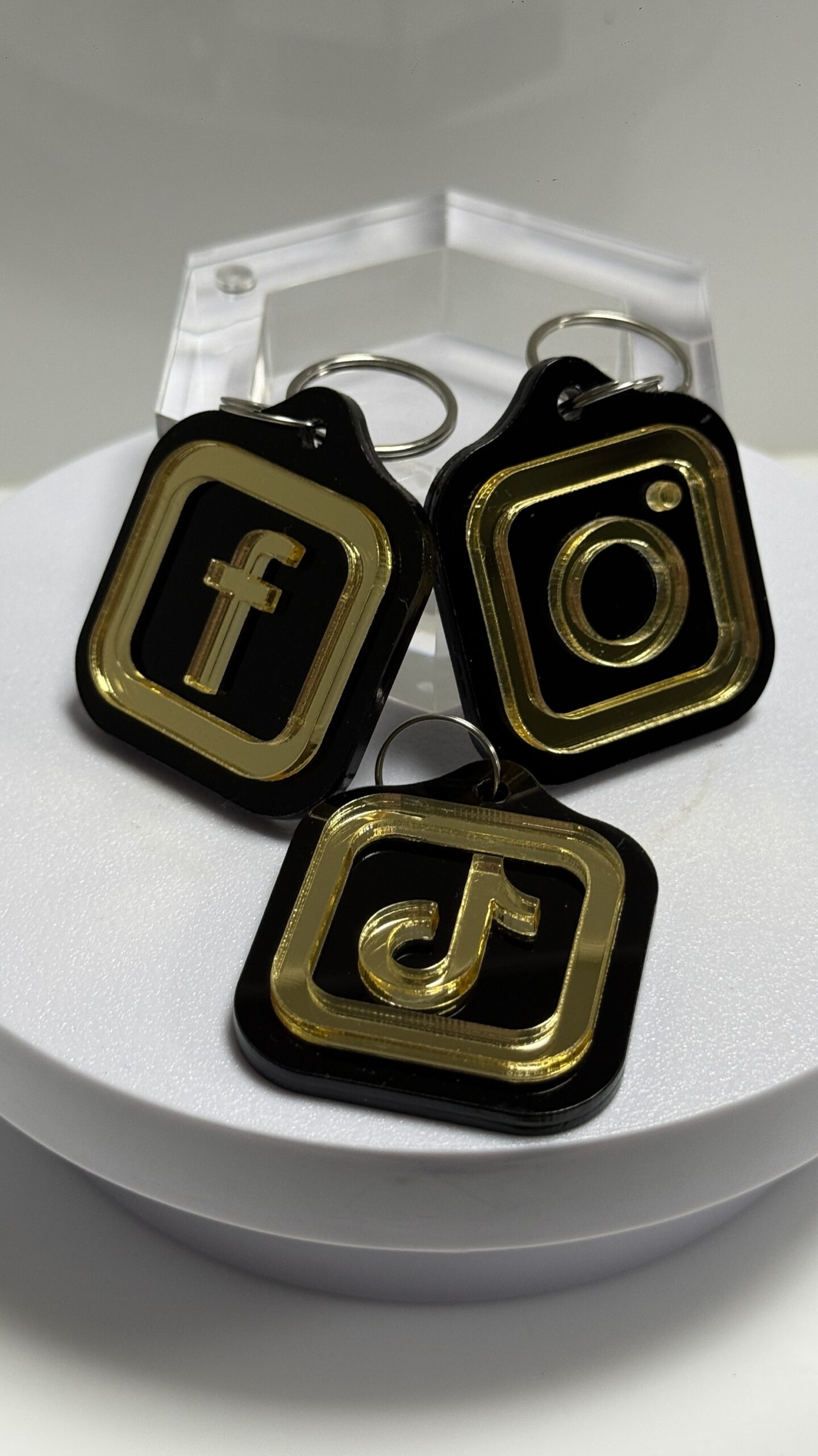 NFC tags for social media - ZMDesigns